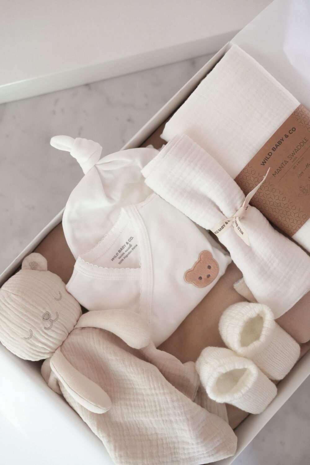 Gift Box First Hug – Regalo premium para bebé | Wild Baby