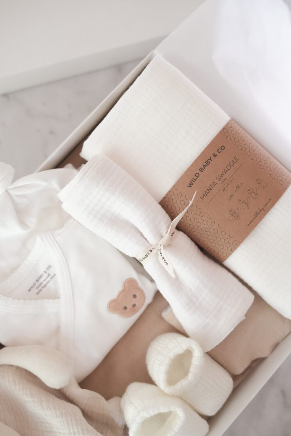 Gift Box First Hug – Regalo premium para bebé | Wild Baby